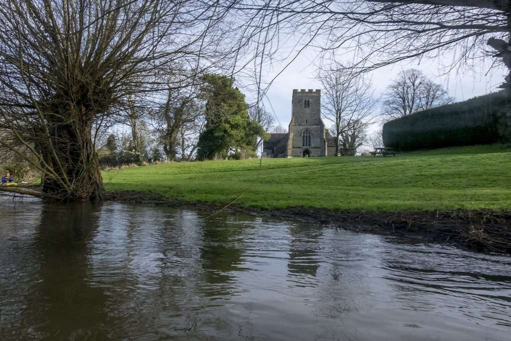 The Thames from Castle Eaton to a few miles downriver of Kempsford ...